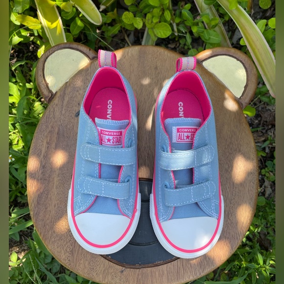 Converse | Shoes | Converse Toddler Girl Light Blue And Hot Pink Lowcut ...